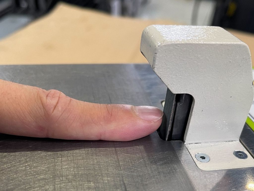 新規設備を板金部品でカスタマイズし導入メリットを最大化する方法 | meviy | ミスミ